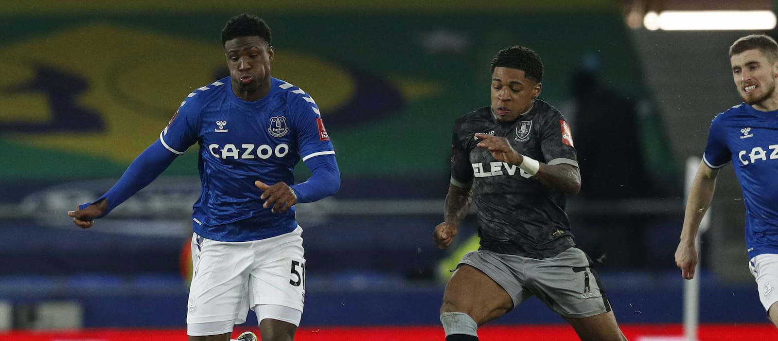 Man United and Arsenal in battle to land Thierry Small's signature ...