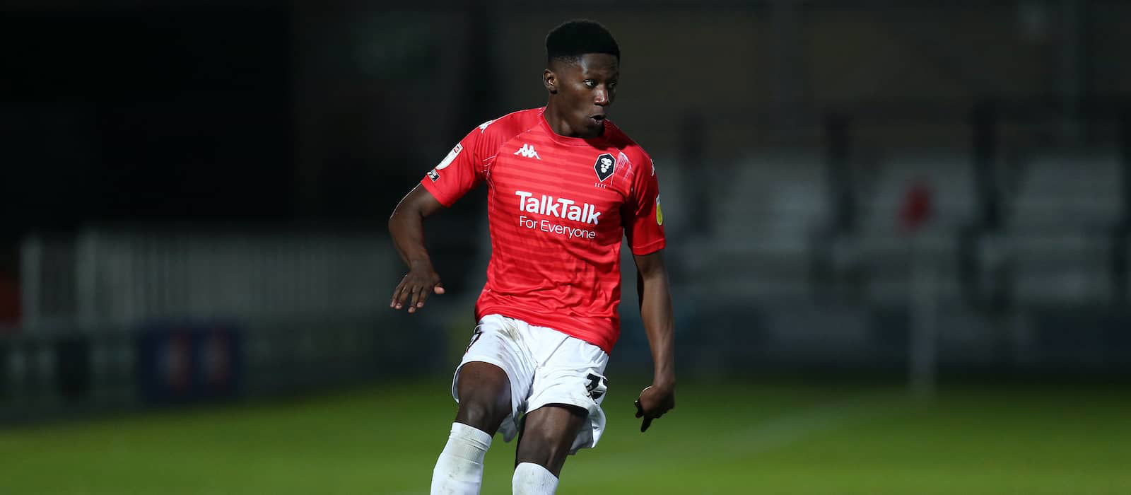 Former Manchester United academy player Di'Shon Bernard signs for ...