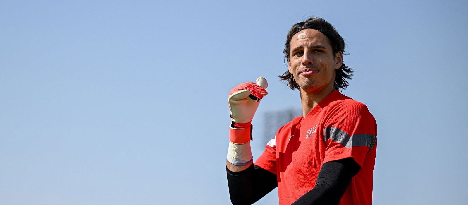 Fabrizio Romano reveals Yann Sommer no longer a priority for Manchester ...