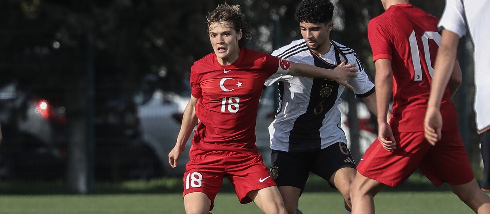 Efe Akman at the centre of Manchester United and Ajax transfer battle ...