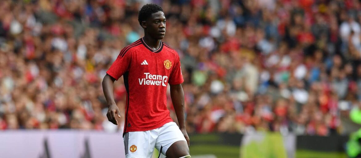 Kobbie Mainoo named Manchester United Player of the Month for January ...